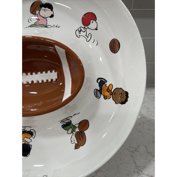 Peanuts Football Snoopy | Dining | Football Chip Dip Snoopy Charlie ...